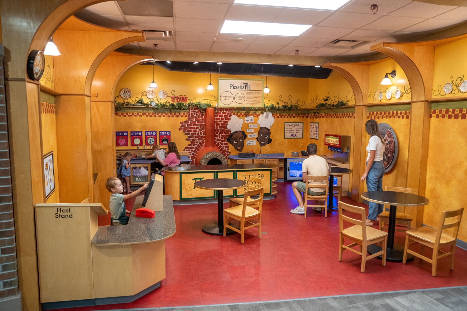 Pizzeria Pie - Iowa Children's Museum