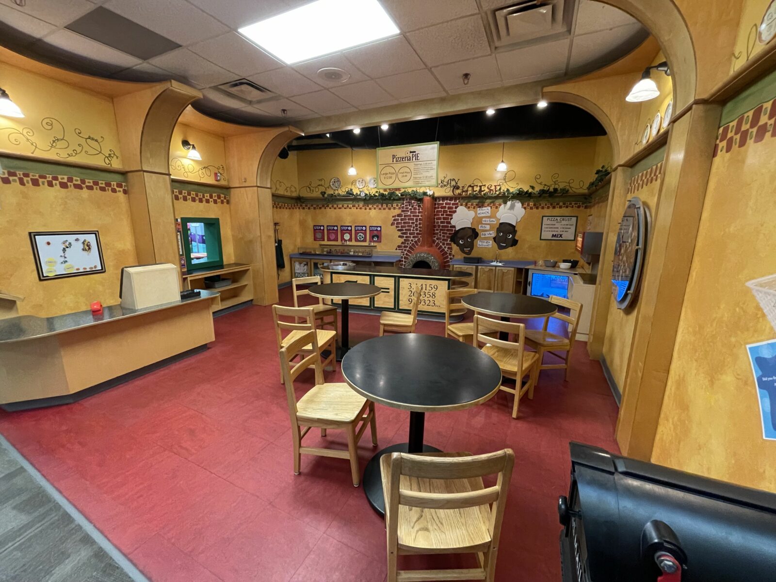 Pizzeria Pie - Iowa Children's Museum